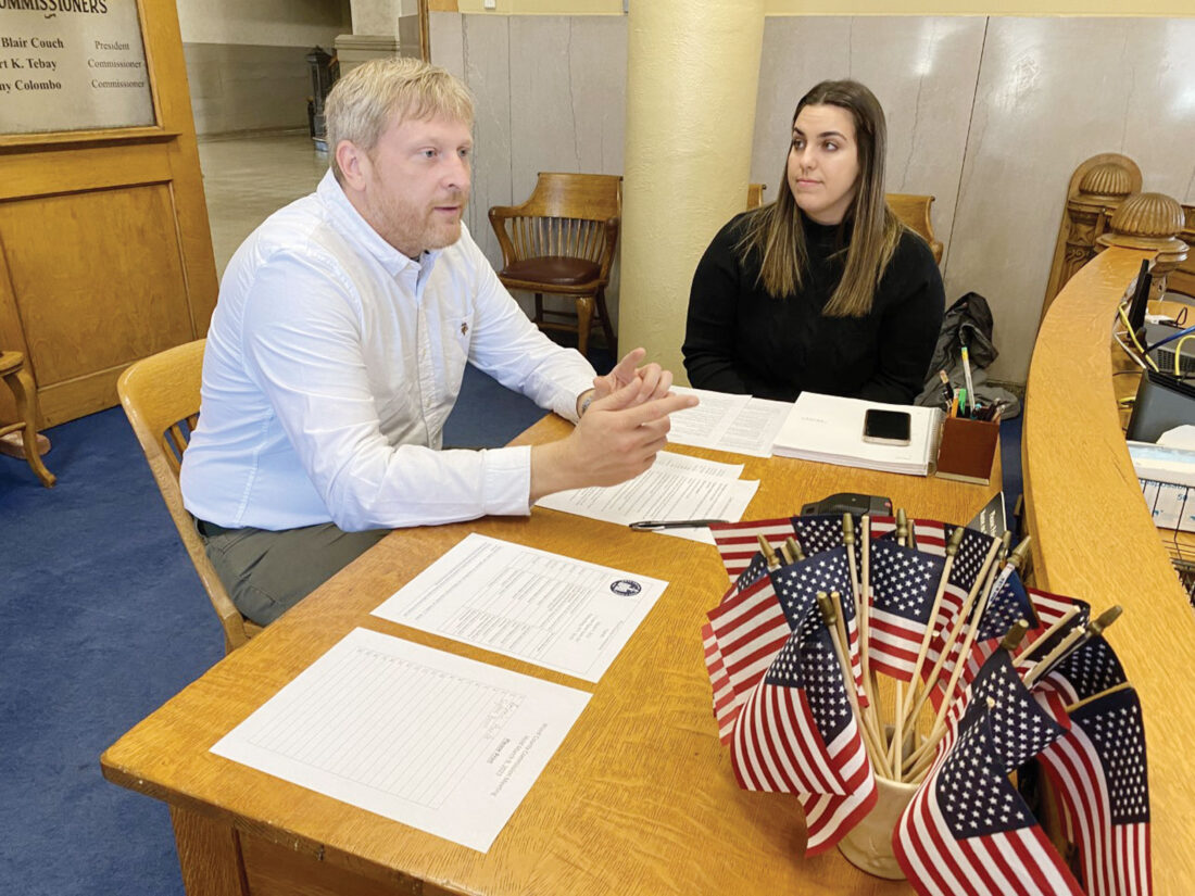 Mid-Ohio Valley Regional Airport heads meet with Wood County Commission ...